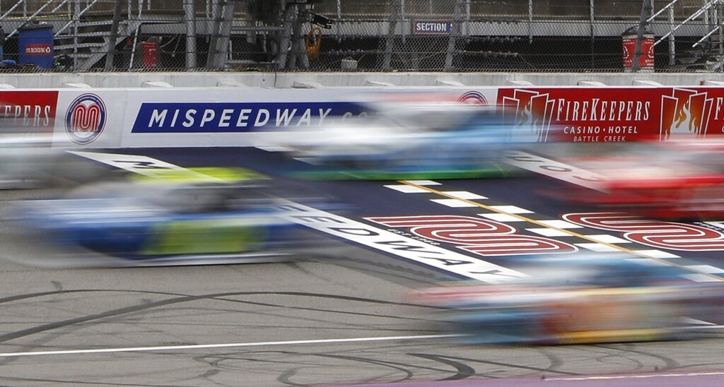 Virtual racing puts NASCAR, IndyCar ahead in sports shutdown – Venango ...