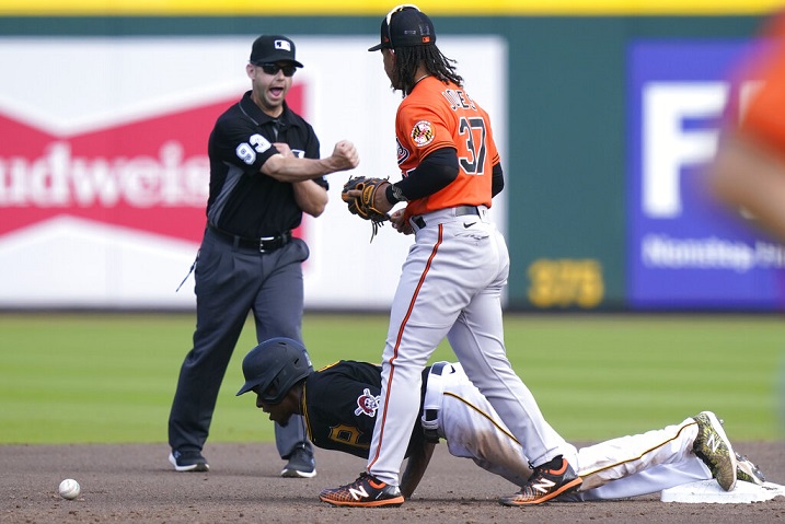 Pirates 3B Hayes eyes smoother 2022 after rocky rookie year – Venango ...