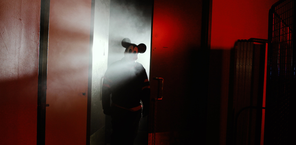 In public domain, early Mickey Mouse version will star in horror movies ...